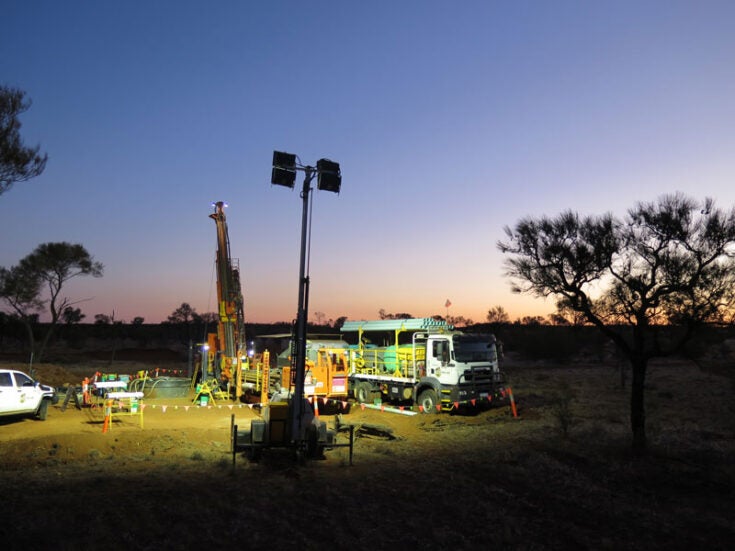 Oz Minerals aim to use 80% renewables to power major mine project ...